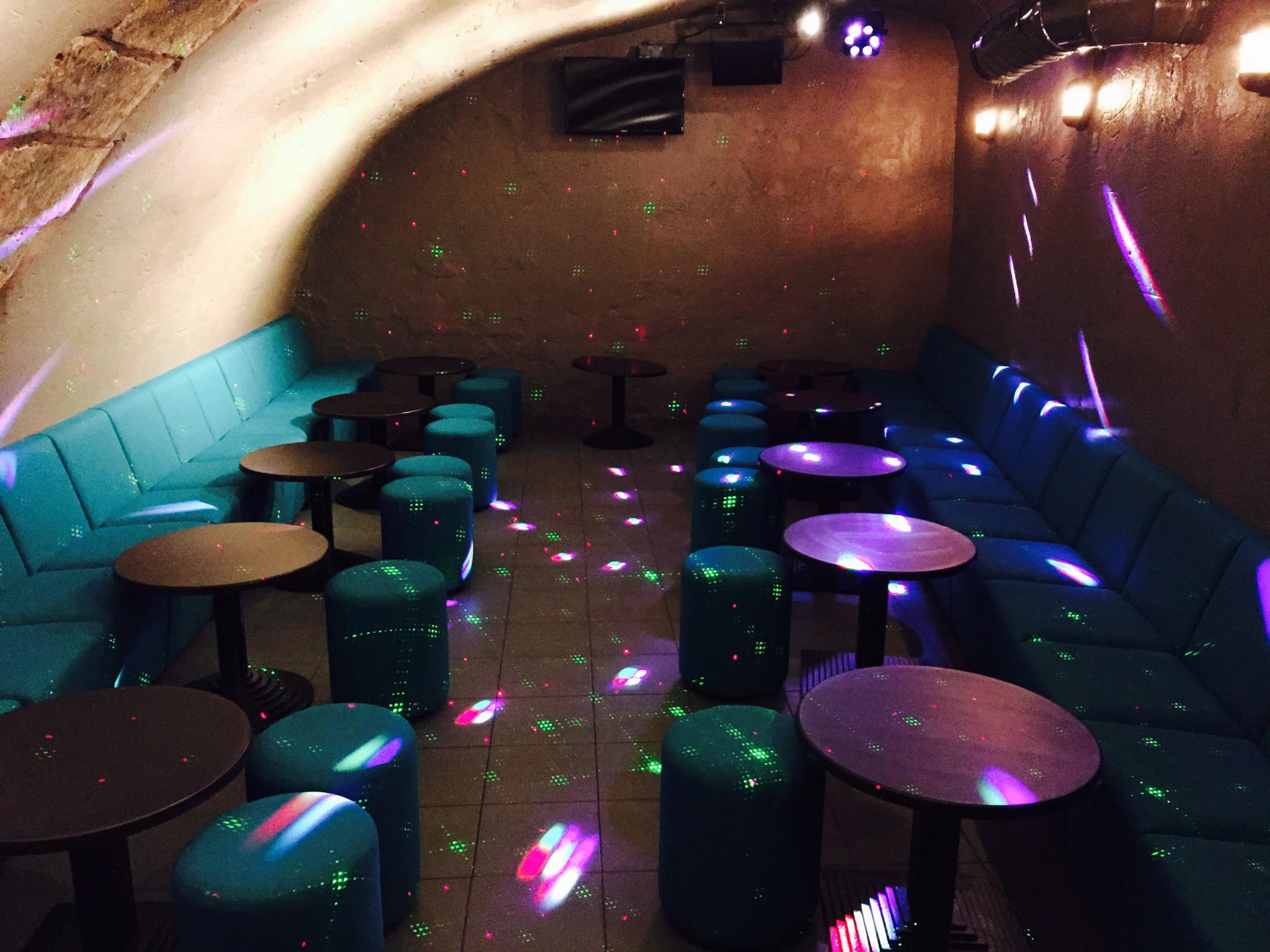 The Club | Hide-Pubs